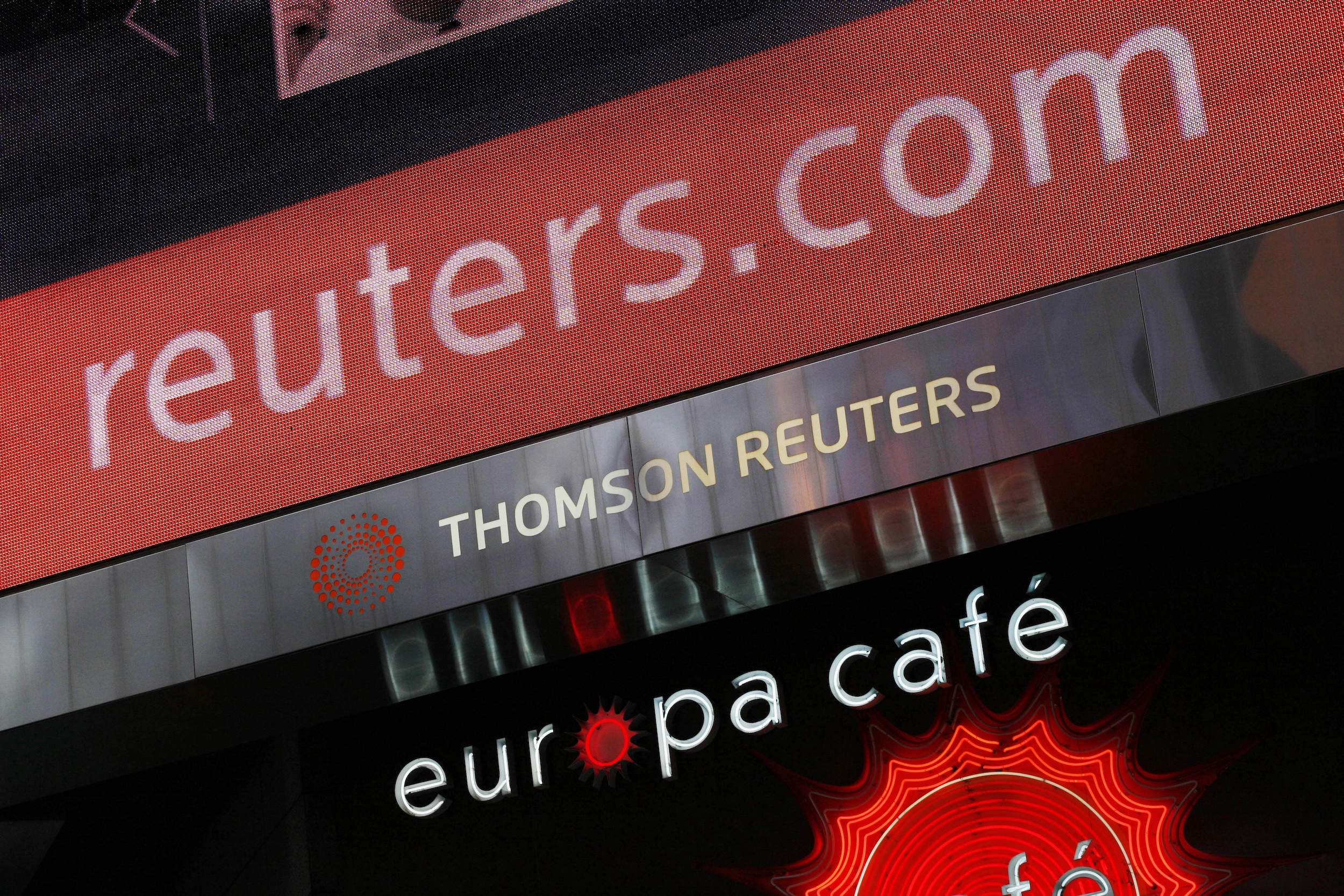 Hundreds of Reuters journalists strike over contract negotiations - Poynter
